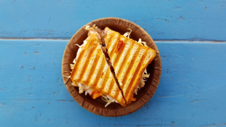 Grilled Cheese Gets Grown Up with Fancy Cheeses and Fillings – 24/7 ...