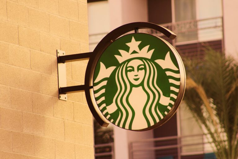 Starbucks Announces Closure Of Grab-And-Go Stores For Business Reasons ...